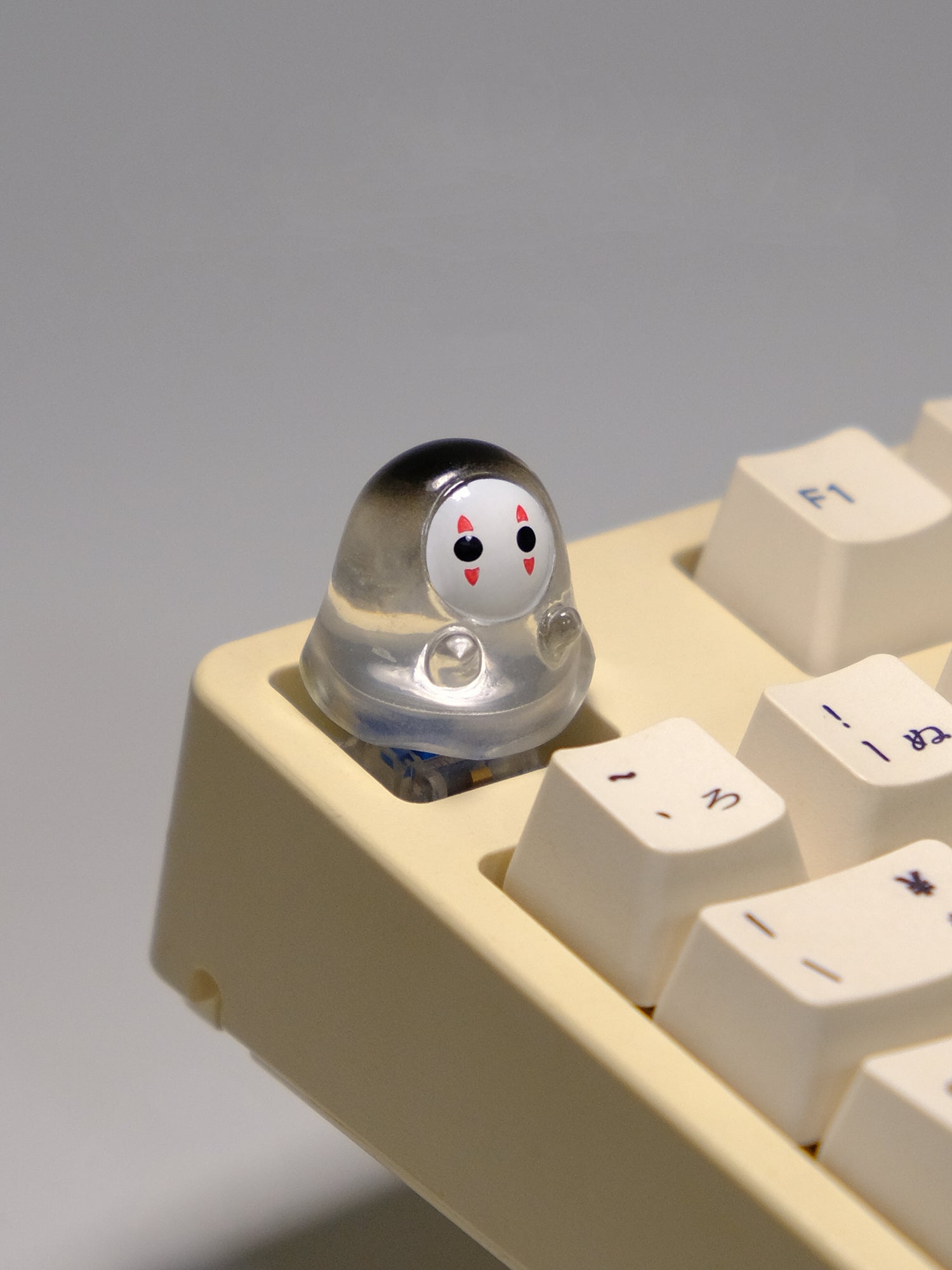 Cute Transparent Faceless Ghost Male Personalized Keycap Creative Deco ...