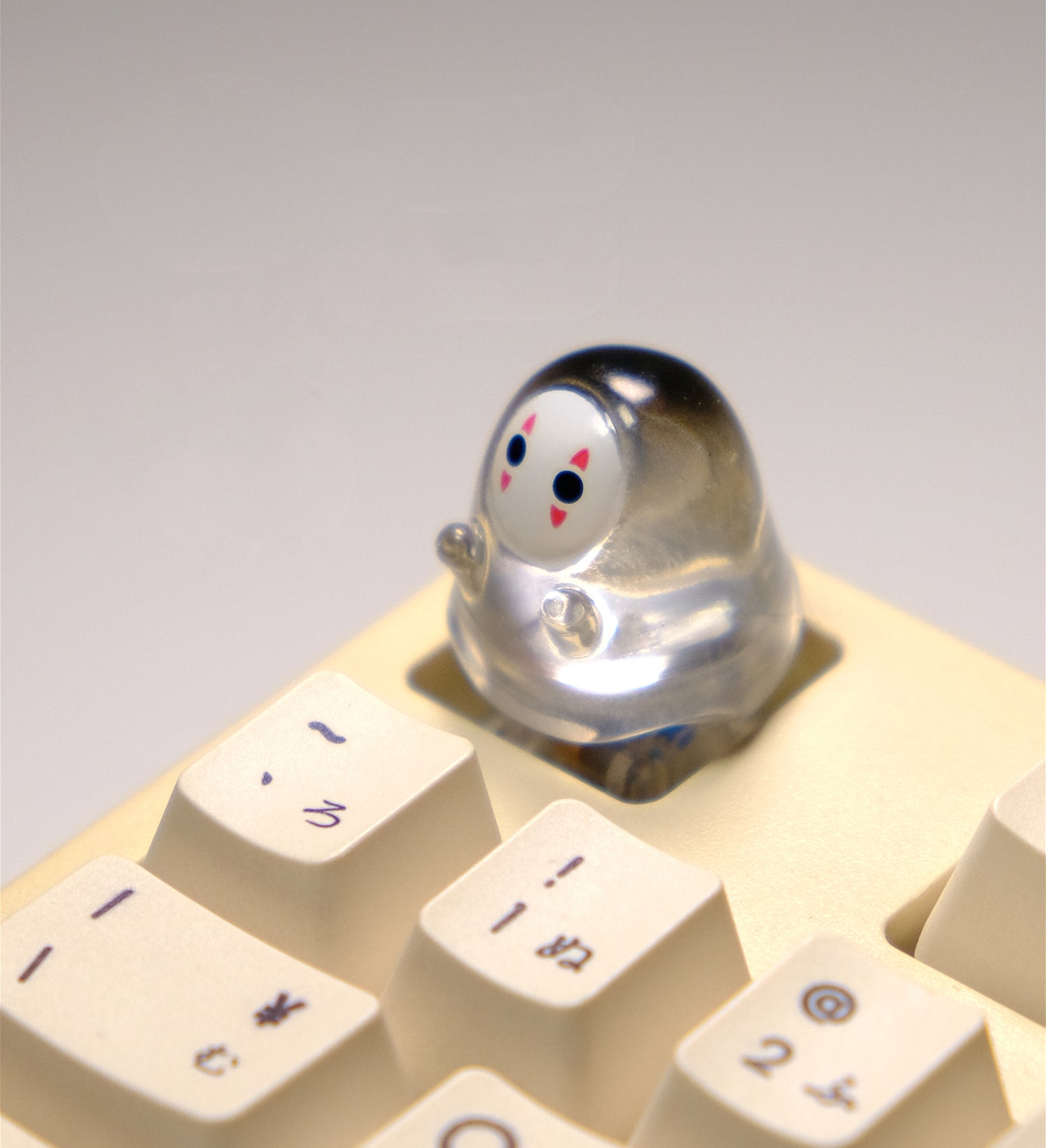 Cute Transparent Faceless Ghost Male Personalized Keycap Creative Deco ...